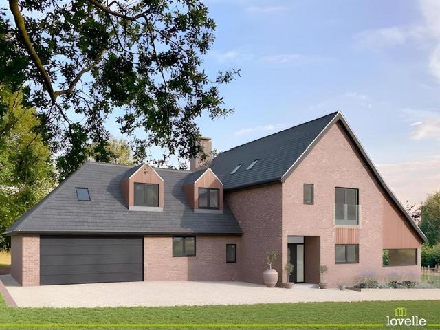 4 bedroom property with land for sale