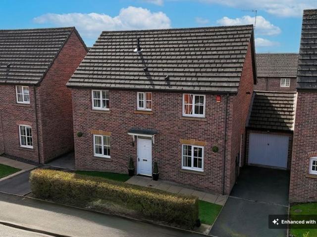 4 bedroom detached house for sale