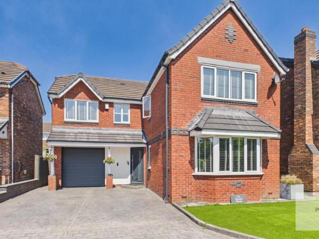 4 bedroom detached house for sale