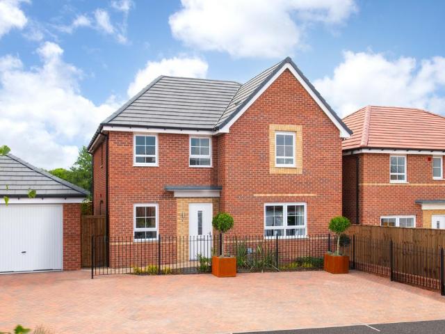 4 bedroom detached house for sale