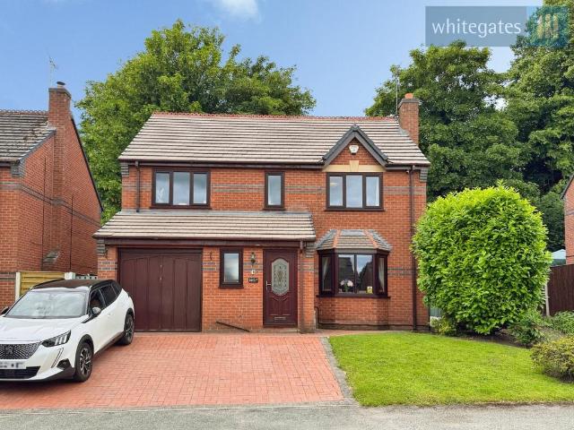 4 bedroom detached house for sale