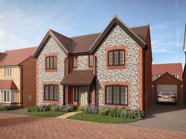 4 bedroom detached house for sale
