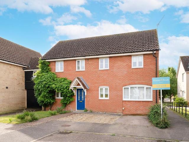 4 bedroom detached house for sale