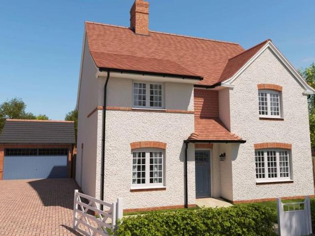 4 bedroom detached house for sale