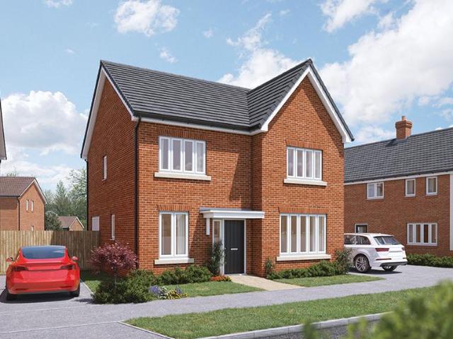 4 bedroom detached house for sale