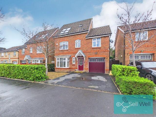 4 bedroom detached house for sale