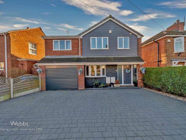 4 bedroom detached house for sale