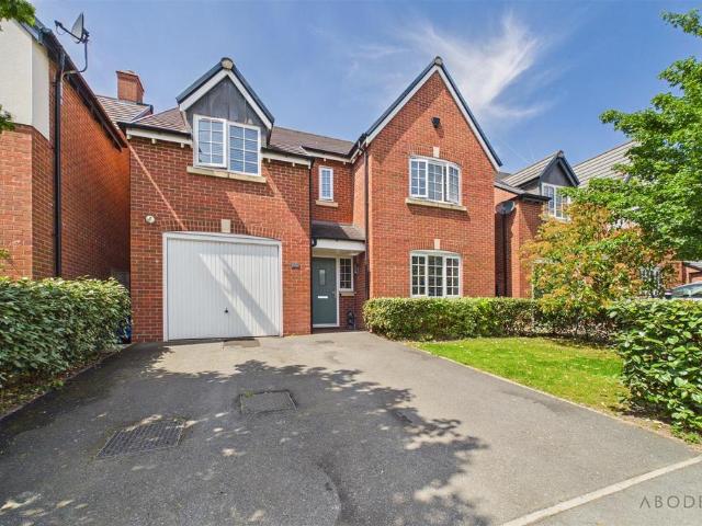 4 bedroom detached house for sale