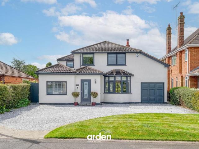 4 bedroom detached house for sale