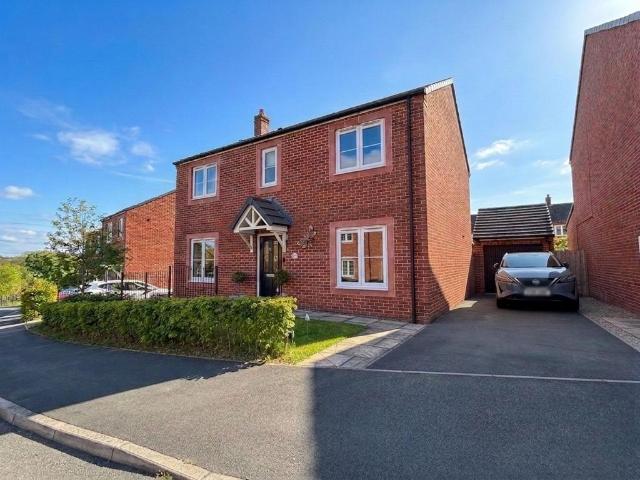4 bedroom detached house for sale