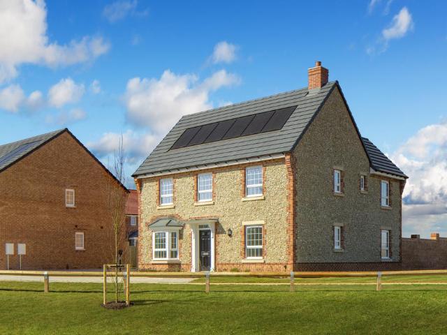 4 bedroom detached house for sale