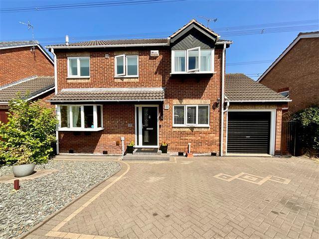 4 bedroom detached house for sale