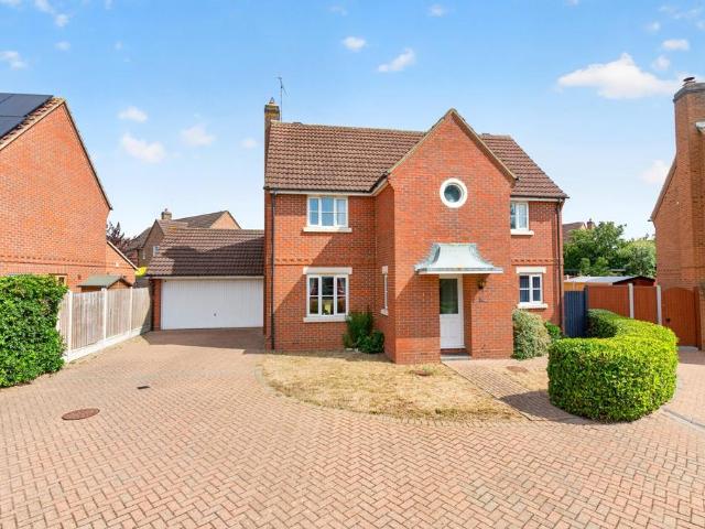 4 bedroom detached house for sale