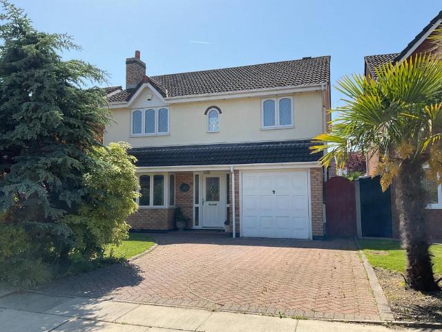 4 bedroom detached house for sale