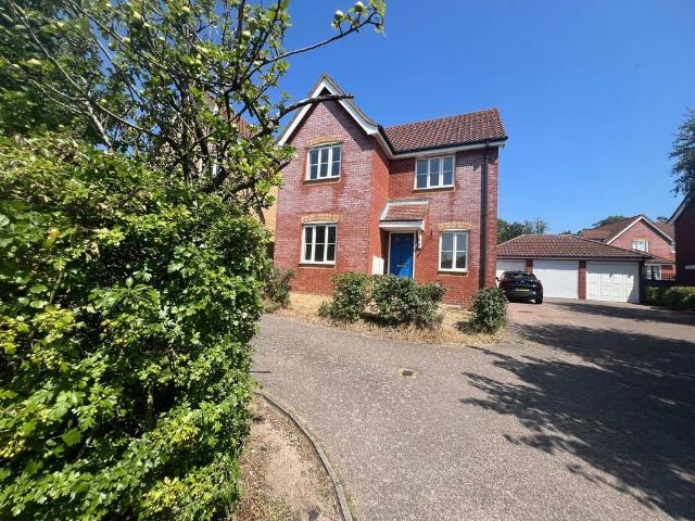 4 bedroom detached house for sale