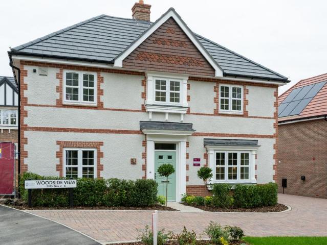 4 bedroom detached house for sale
