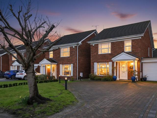 4 bedroom detached house for sale