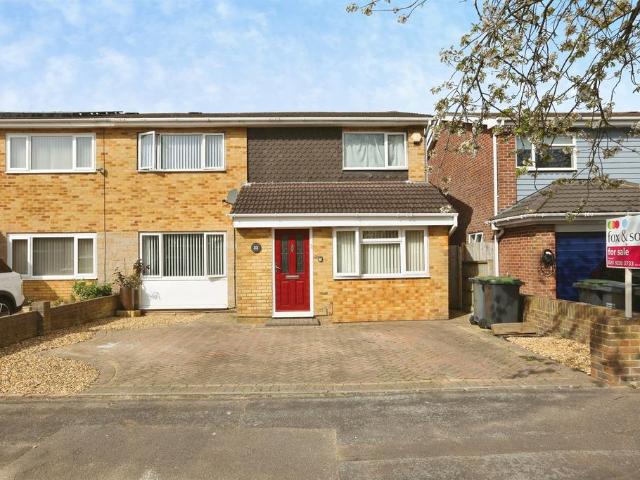 4 bedroom semi detached house for sale