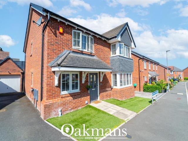 4 bedroom detached house for sale
