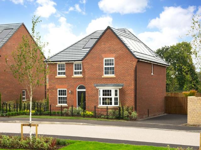 4 bedroom detached house for sale