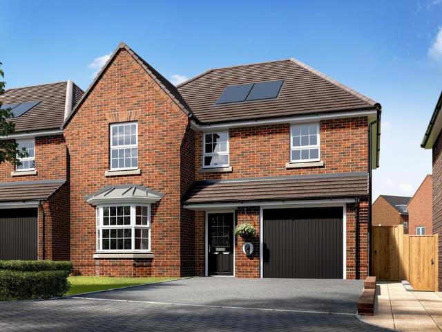 4 bedroom detached house for sale