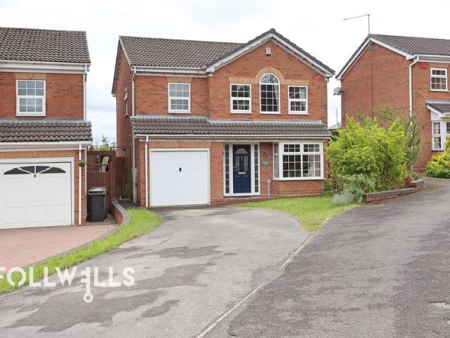 4 bedroom detached house for sale