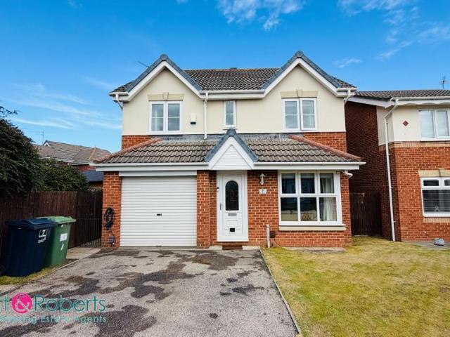 4 bedroom detached house for sale