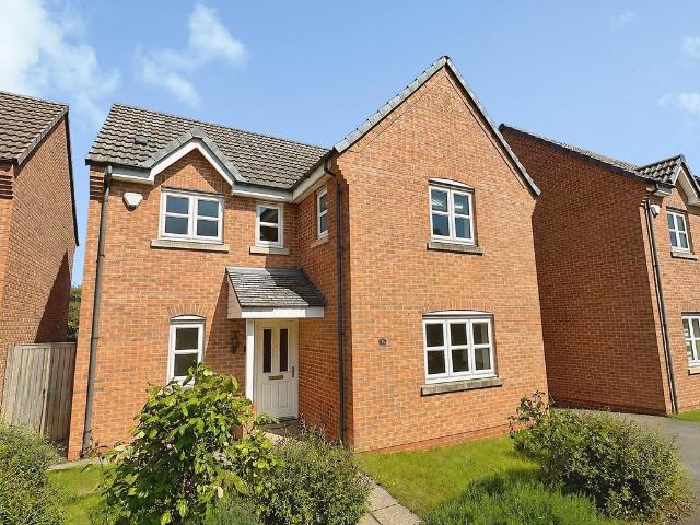 4 bedroom detached house for sale