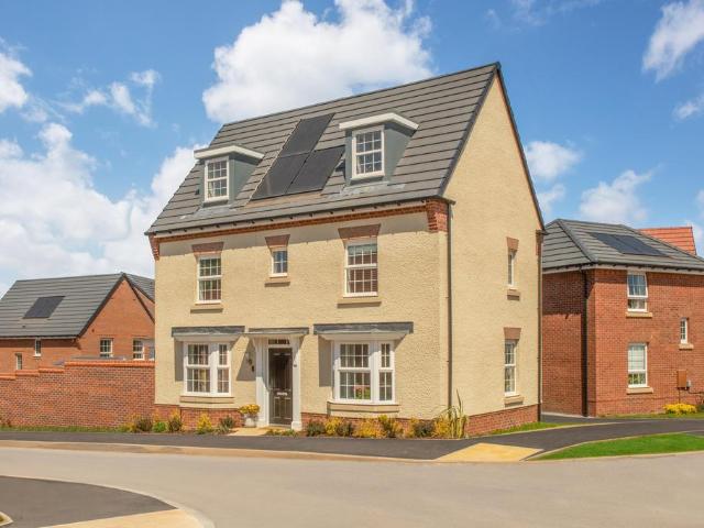 4 bedroom detached house for sale
