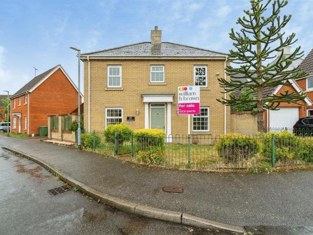 4 bedroom detached house for sale
