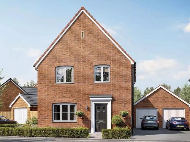 4 bedroom detached house for sale