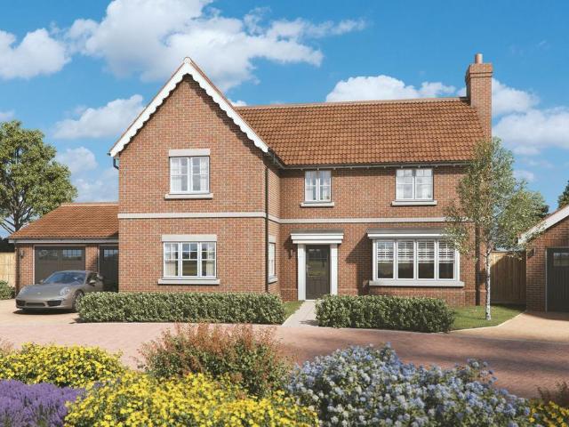 4 bedroom detached house for sale