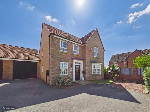 4 bedroom detached house for sale