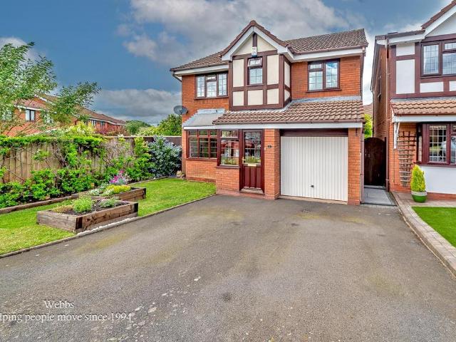 4 bedroom detached house for sale