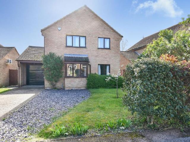 4 bedroom detached house for sale
