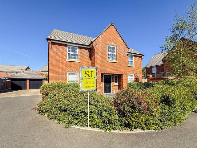 4 bedroom detached house for sale