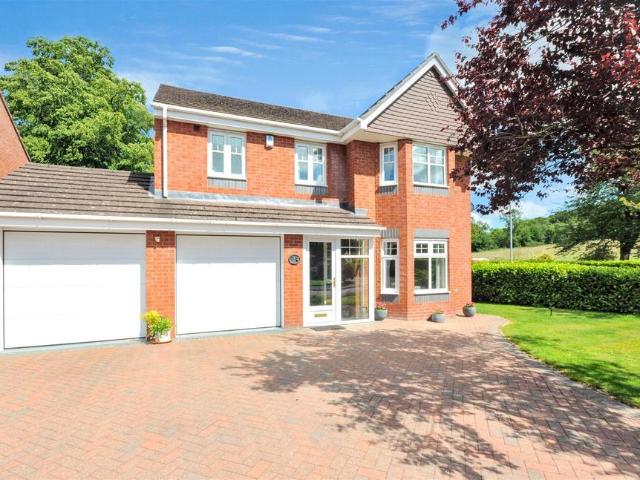 4 bedroom detached house for sale