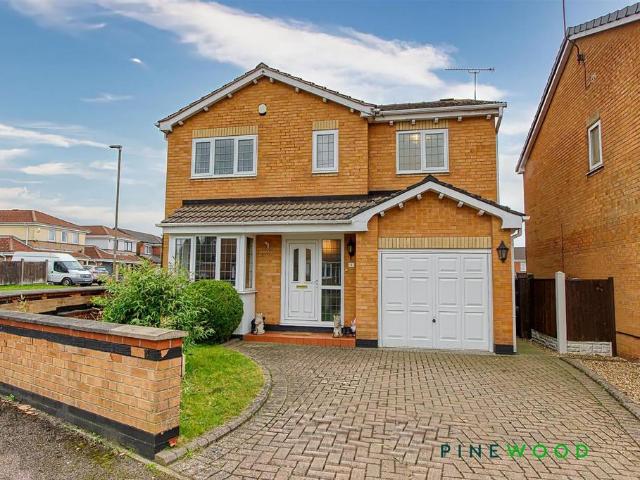 4 bedroom detached house for sale