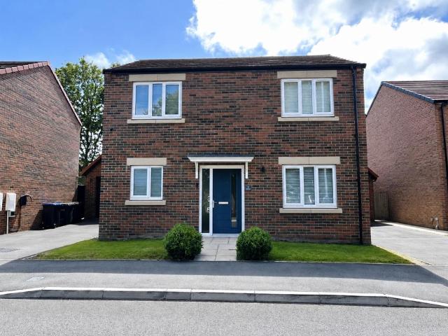 4 bedroom detached house for sale