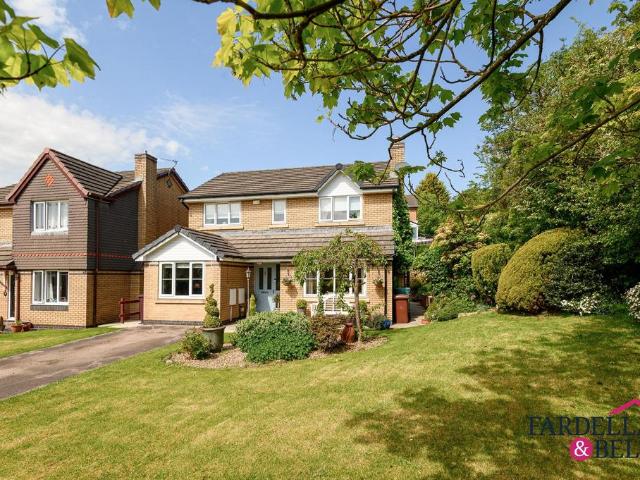 4 bedroom detached house for sale