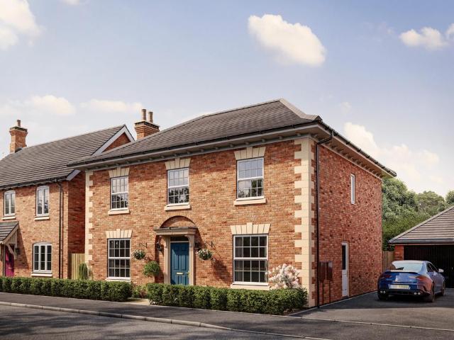 4 bedroom detached house for sale