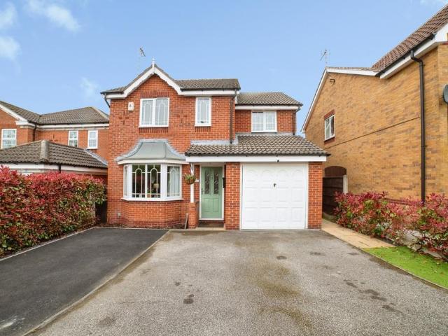4 bedroom detached house for sale