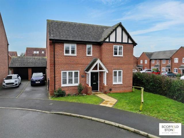 4 bedroom detached house for sale