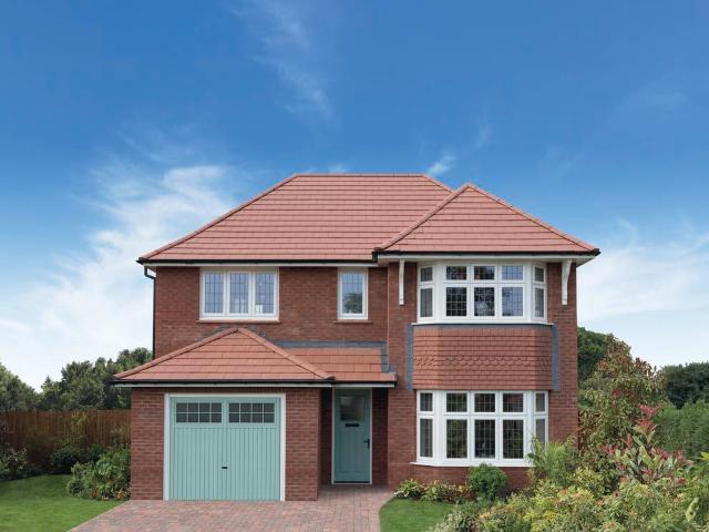 4 bedroom detached house for sale