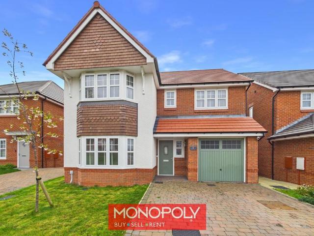 4 bedroom detached house for sale