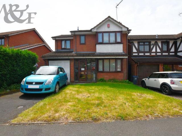 4 bedroom detached house for sale