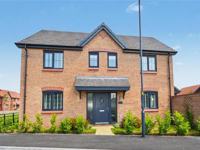 4 bedroom detached house for sale