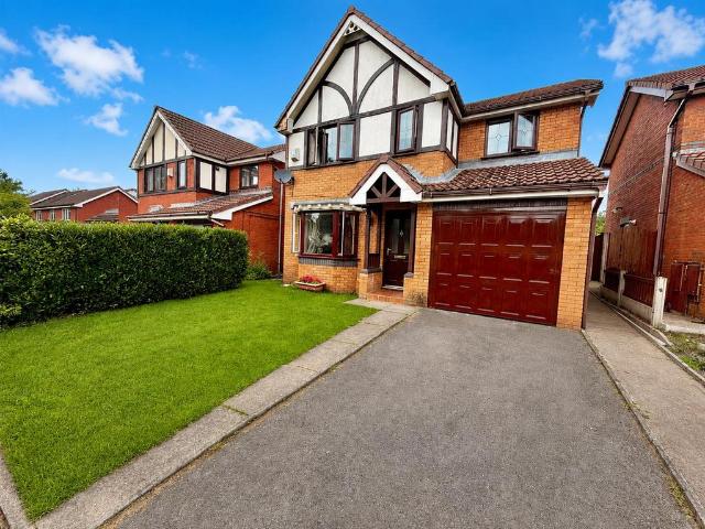 4 bedroom detached house for sale