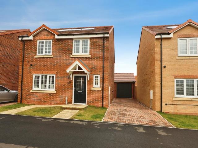 4 bedroom detached house for sale