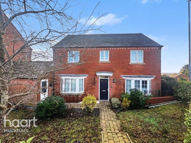4 bedroom detached house for sale
